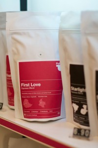 Hoch die Kaffeetassen – zum Runterkommen. Zu Besuch bei den Public Coffee Roasters. – sonsttags